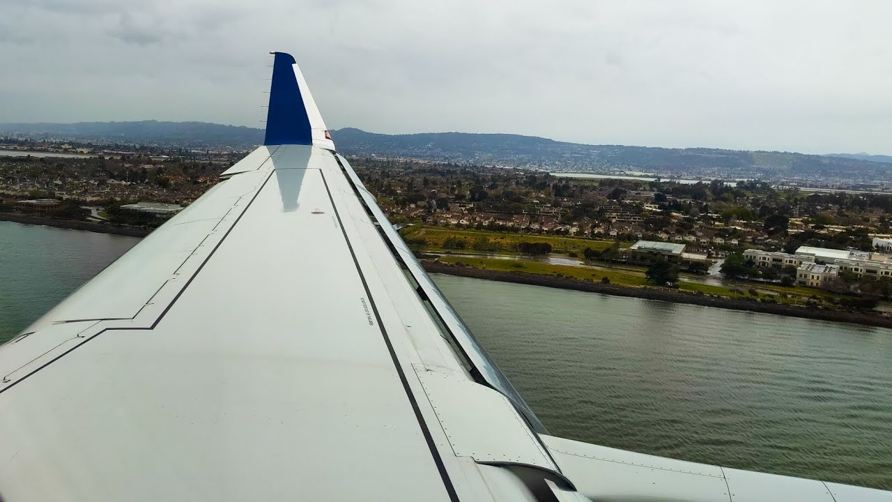 Delta Connection (SkyWest Airlines) Embraer E175LR (E75L) Landing in ...