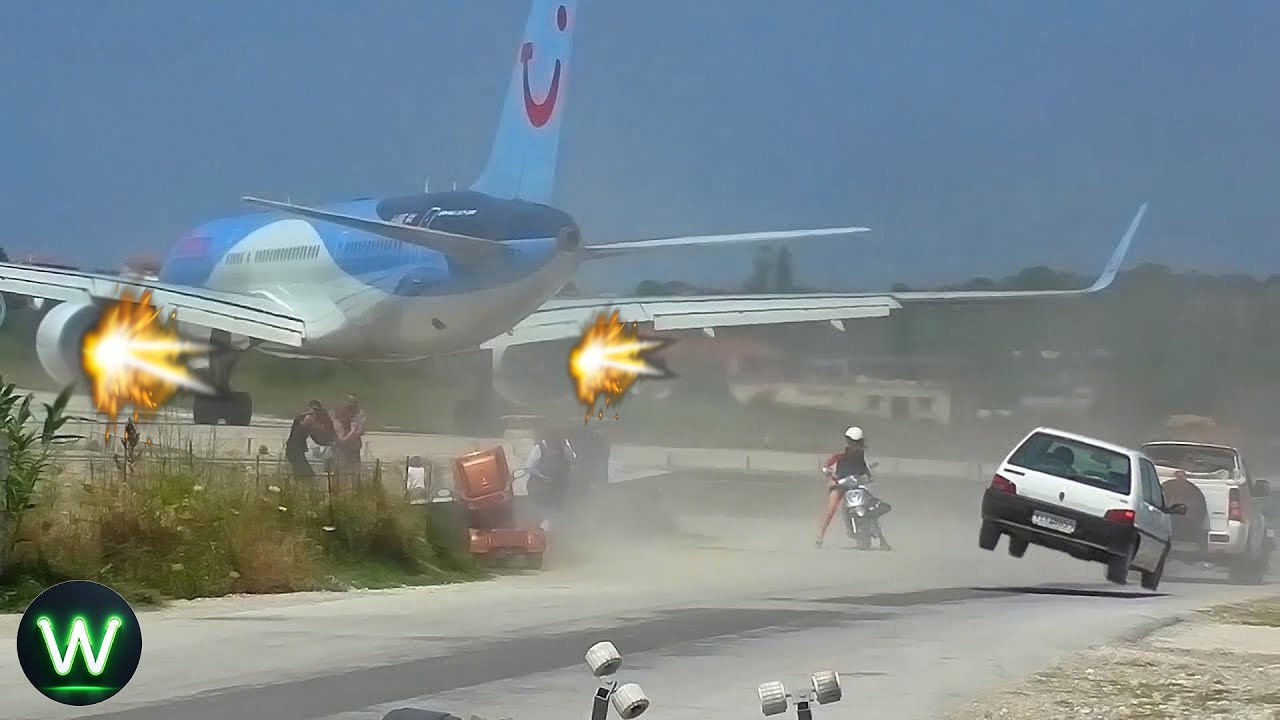 Tragic! Most Dangerous Plane Landing Fails Filmed Seconds Before ...