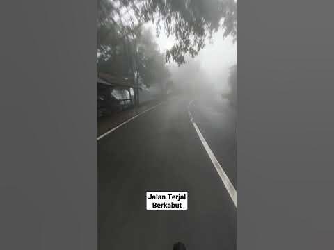 Jalan Berkabut, Jarak Pandang Cuma 10M - YouTube