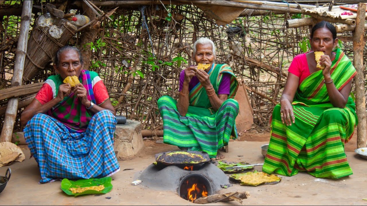 Old Grand Maa Making Goat Intestine Paratha😱 - YouTube