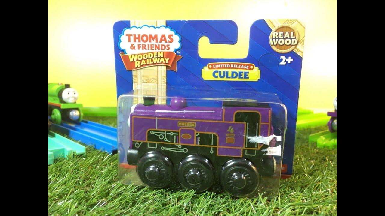 unpacking Fisher Price Wooden Railway Thomas & Friends - Culdee (03478 ...