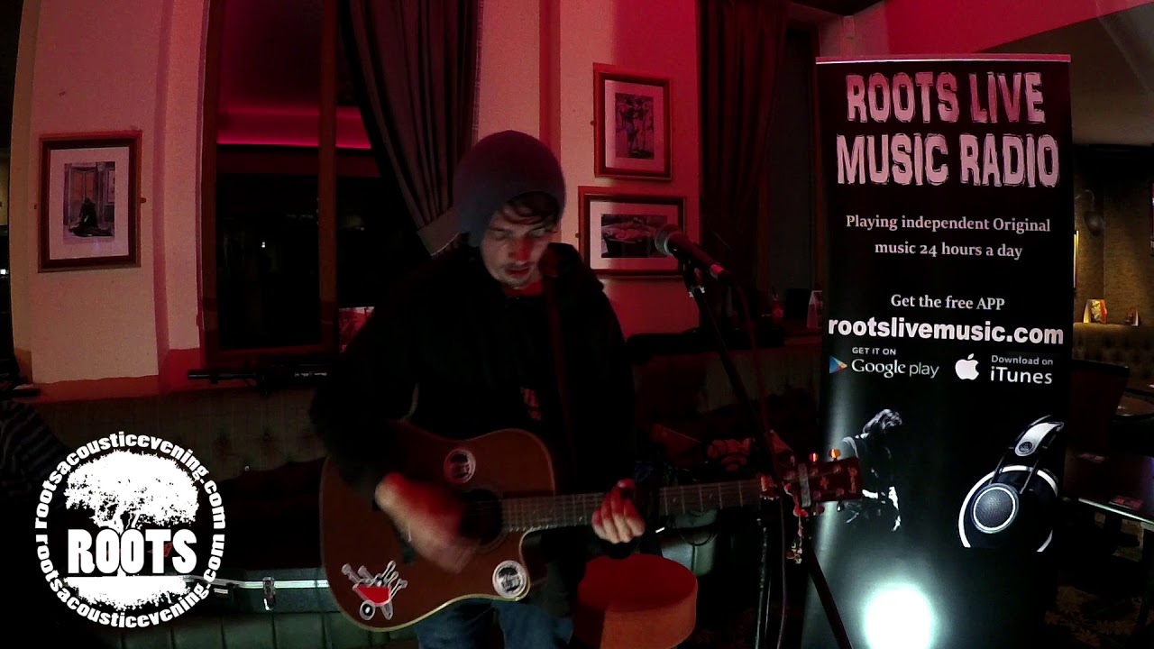 Warren Ireland playing live the King Of Prussia Nottingham music roots ...