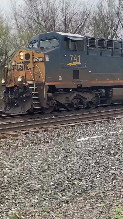 CSX 741 ES44AH Leads CSX M565 At Bayview Road Blasdell NY 4/21/24 - YouTube