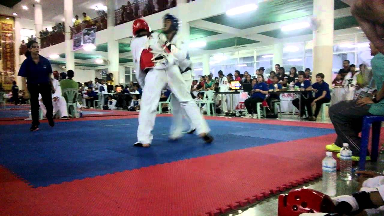 TKD FIGHTING ICE - YouTube