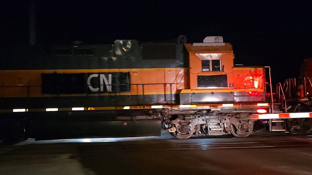 (Ex-BNSF Geep 2316!) (Train Meet) CN 396 - 2275 & 2524 And CN 581 Light Power - 4730 & 9461 ...