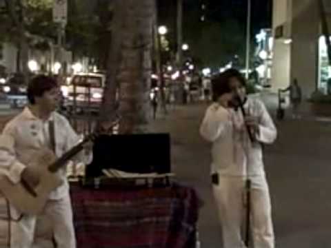 Peruvian Flute Band - YouTube