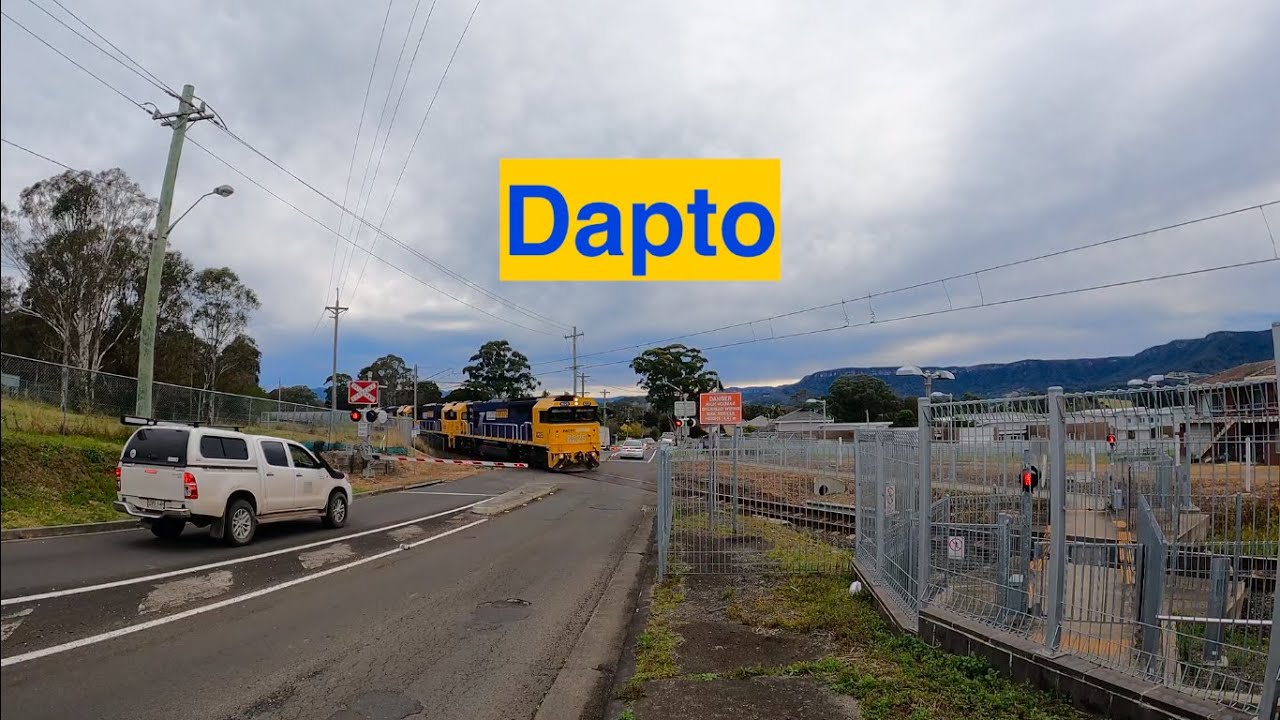 Level Crossing, Dapto (Avondale Rd), NSW, Australia [GoPro] 4K 60fps ...