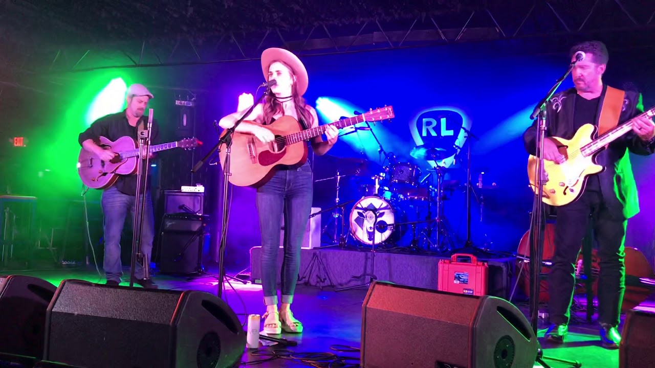 Maria Carrelli 8/2/19 Bringing Me Down Riverfront Live Cincinnati Ohio ...