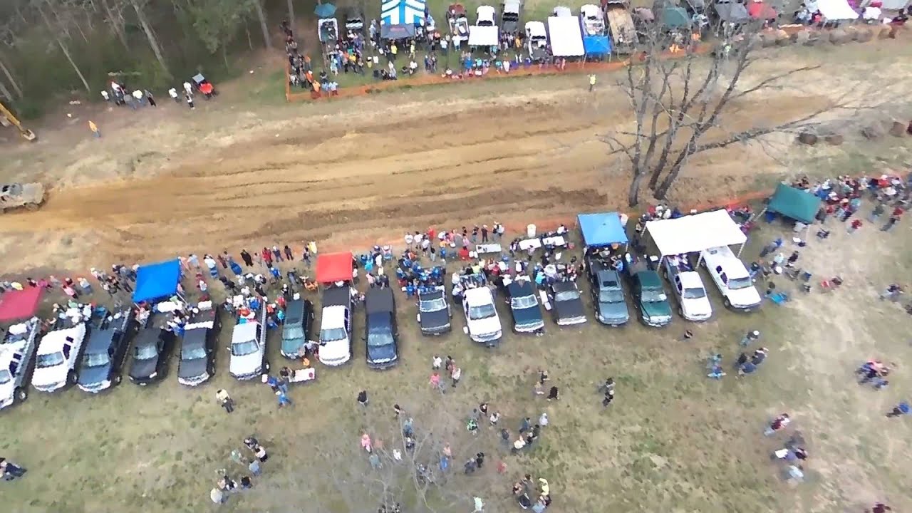Curles Neck Good Friday mud bog 2016 - YouTube
