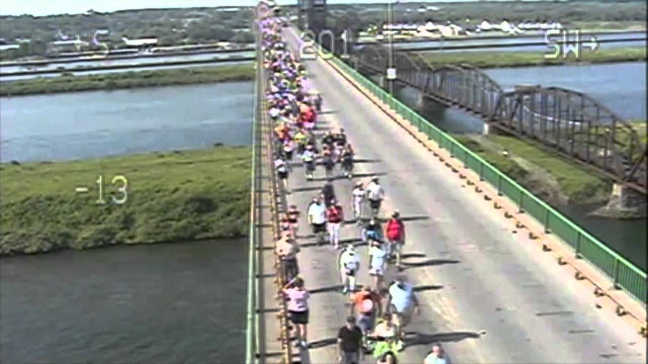 2014 Annual Bridge Walk - YouTube