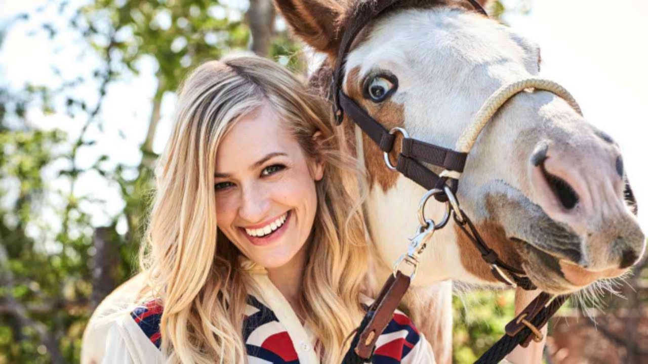 ;Beth Behrs Says Being Around Horses Helped Cure Her Panic Attacks ...