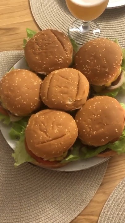 Соковиті бургери для пʼятниці і не тільки🍔 готуєморазом готуючародина