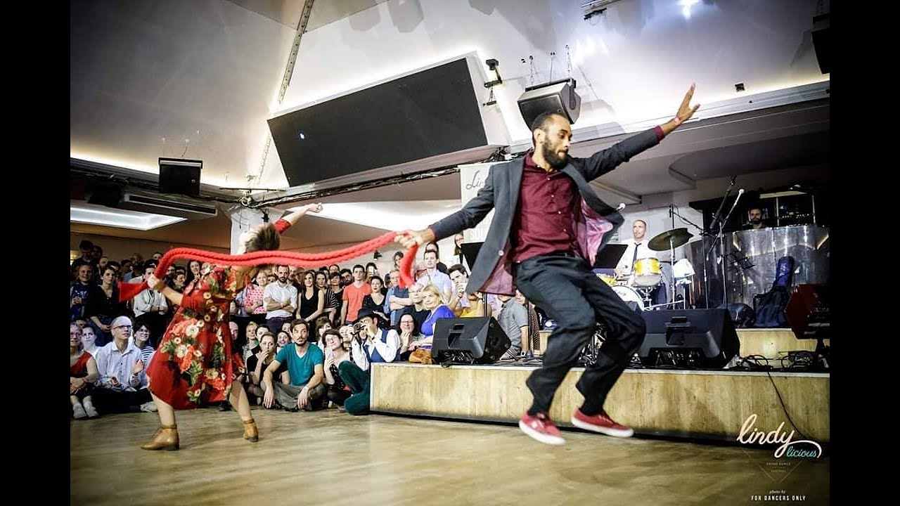 30s Showcase Angélique Larqué & Maka (Swing) - YouTube