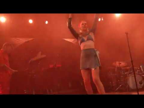 Broods - Peach - LIVE at The Palladium - Los Angeles, CA - 2-28-20 ...