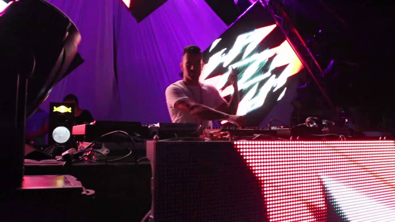 JATWEL- Recibiendo en escena a Erick Murillo - YouTube