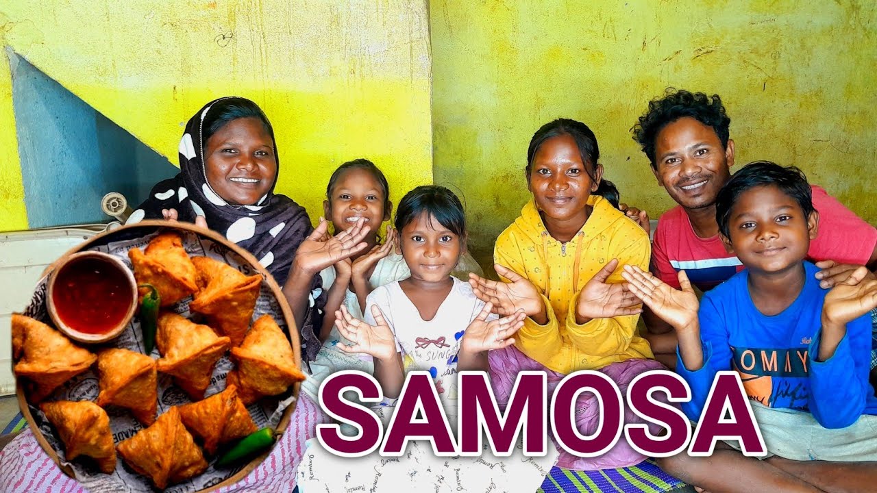 samosa tomato chutney |village style, samosa eating - YouTube