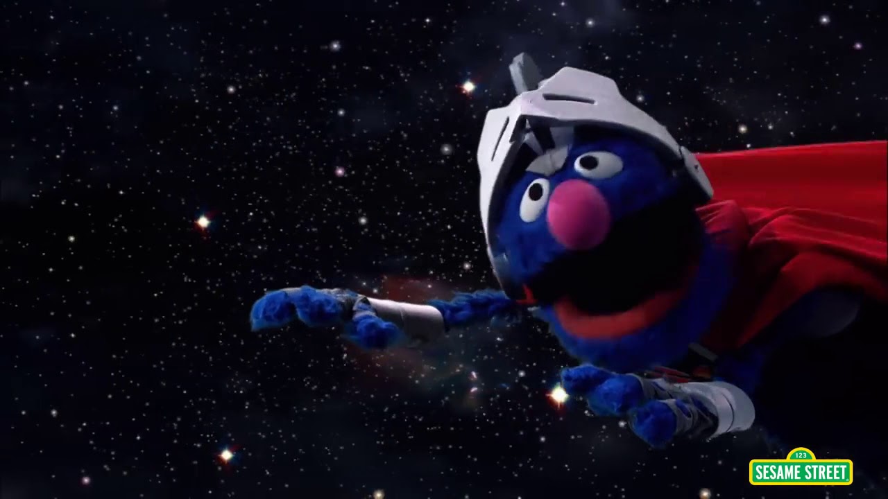 Sesame Street Super Grover Help a Duck To a Party - YouTube