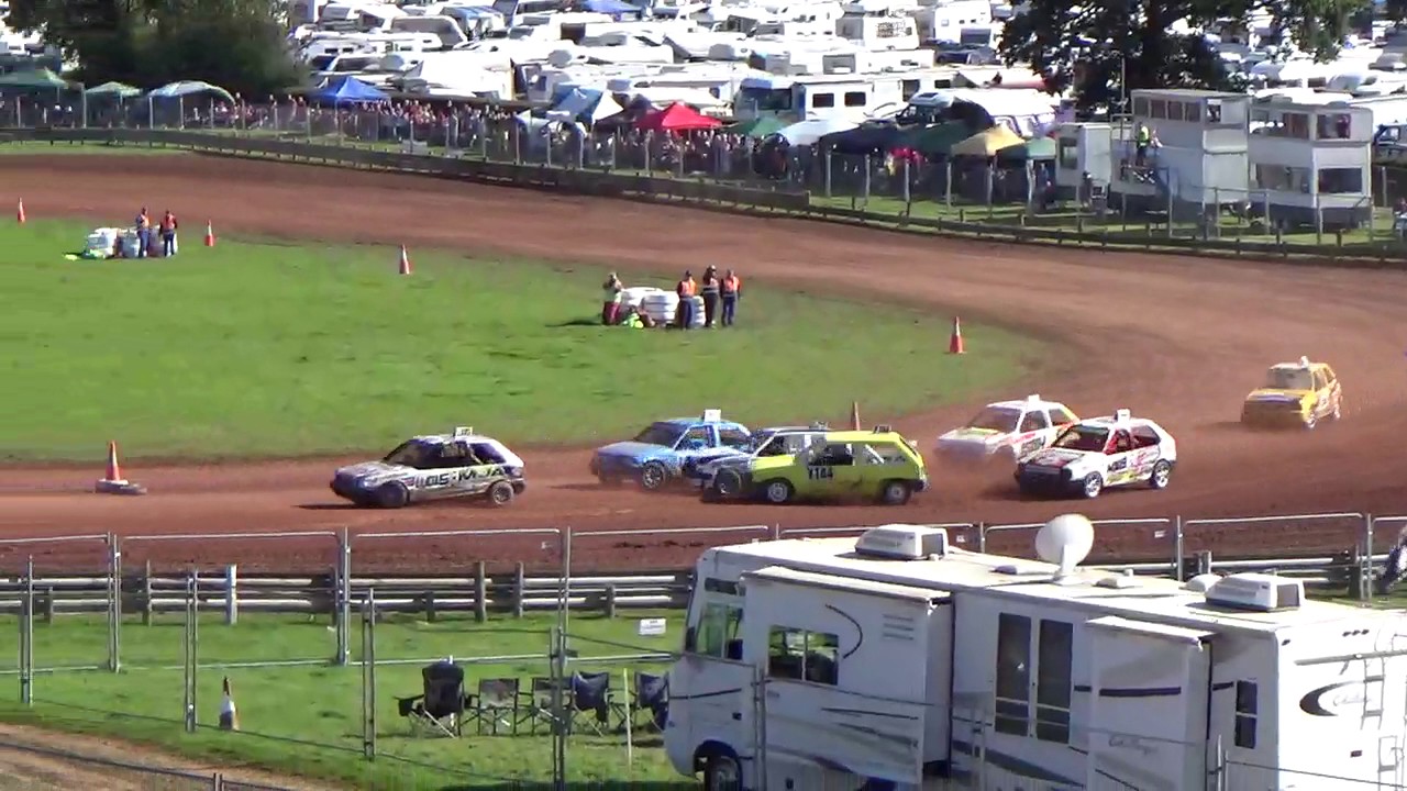 Autograss 2017 Mens Nationals Class 2 H2 R4 - YouTube