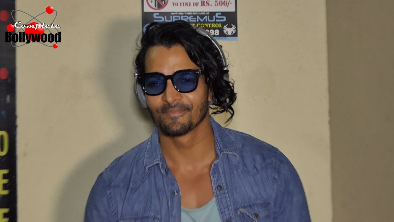 Harshvardhan Rane Hosts Screening Of ‘Paltan’ - YouTube
