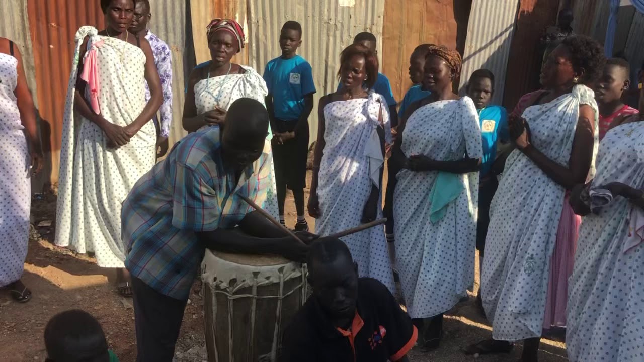 Bari Traditional Dance - YouTube