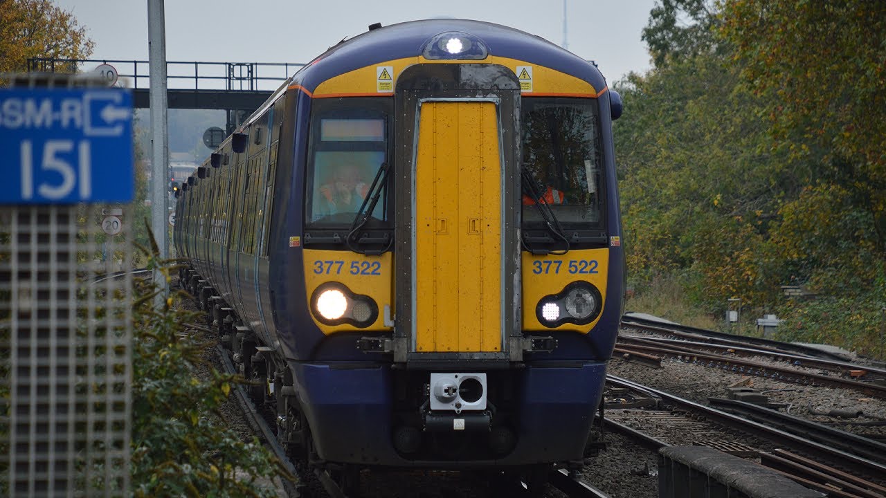 Trains at Balham 01/11/2024 - YouTube