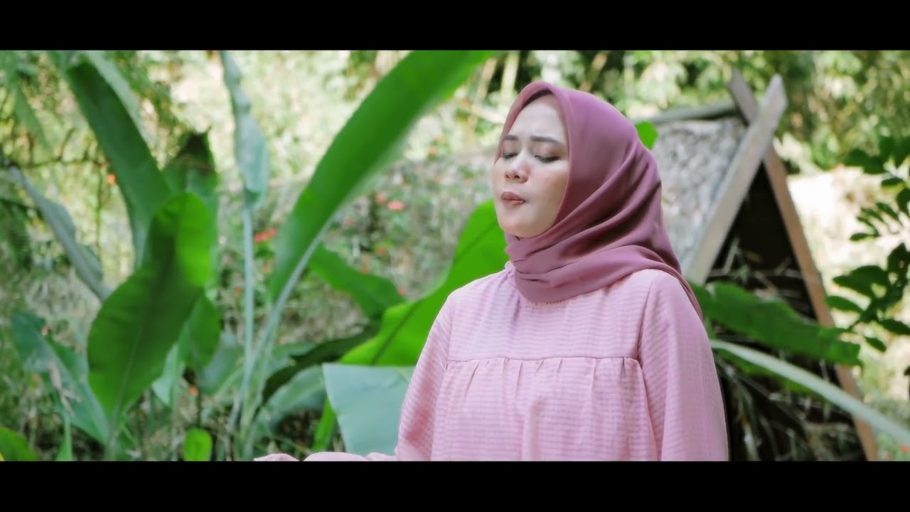 Annisa Rahman feat alya # Muhassabah Cinta - YouTube
