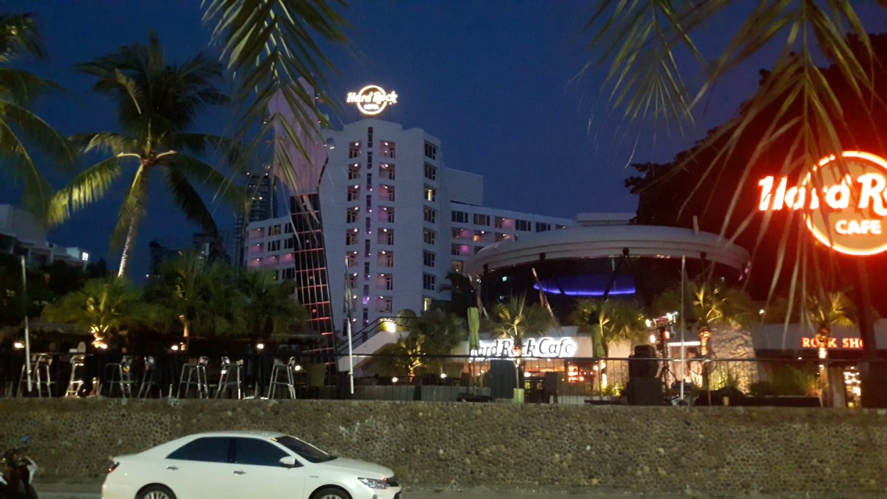 PATTAYA Beach Road. Walk in the evening. - YouTube