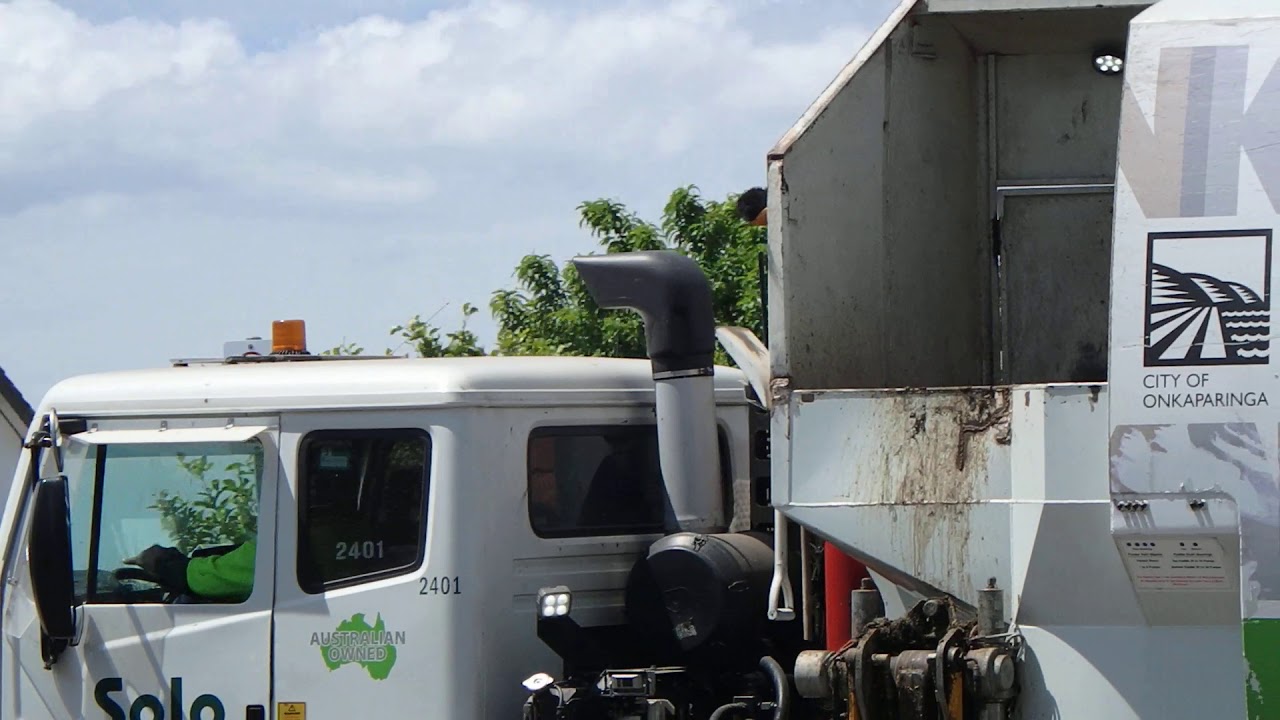 Britax BF300/BF600 Series* Amber LED Strobe/Rotating Beacons #1 - YouTube