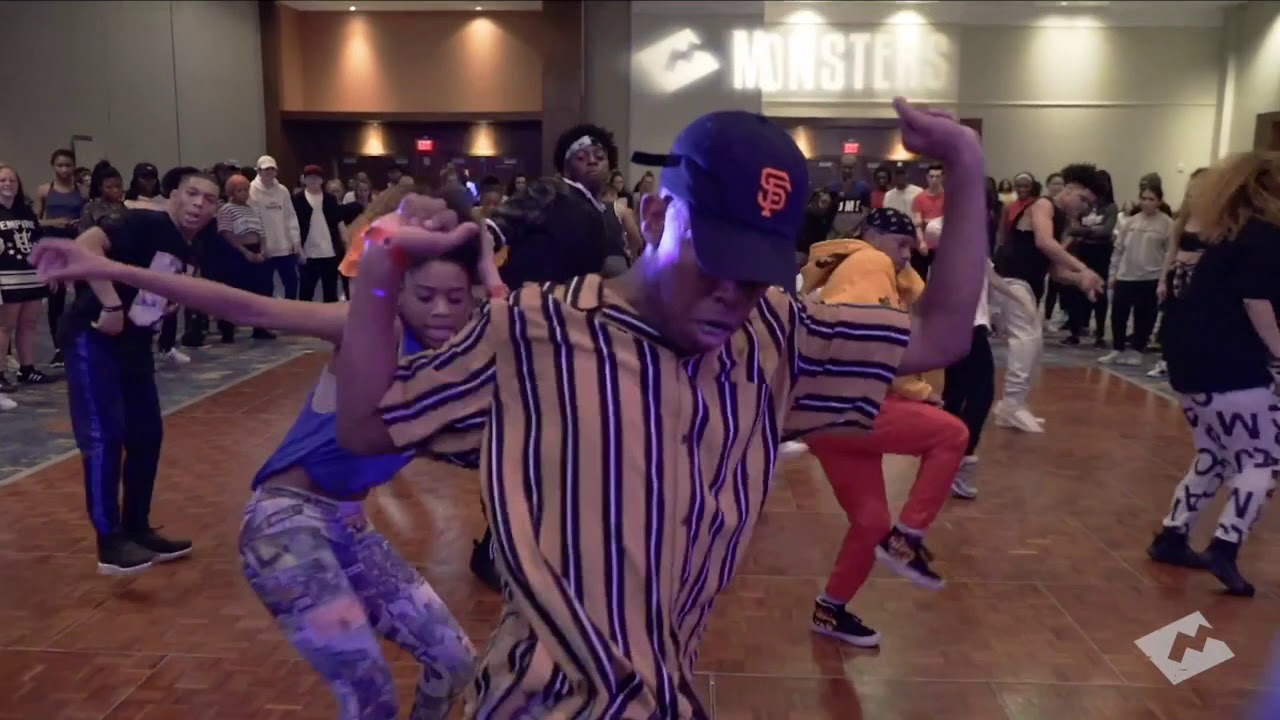 Luam teaches '16 shots' Stefflon Don @ Monsters of Hip Hop Atlanta ...