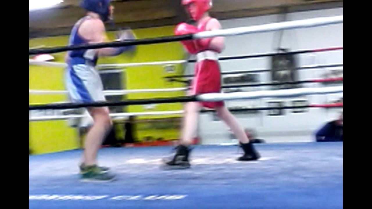 [John Mcloughlin in red vs st pauls in blue] at tramore boxing club ...