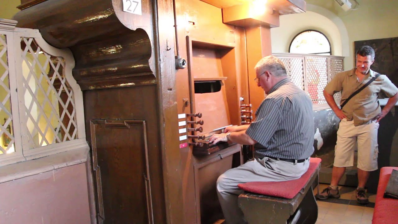 Pipe Organ in Old Pruske Church in Pruske, Slovakia - YouTube