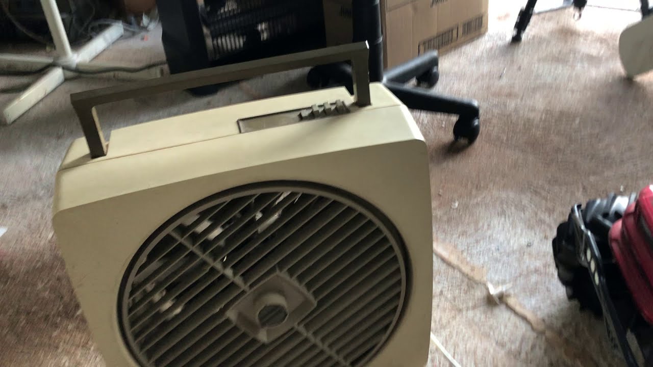 Vintage mistral gryo aire box fan with push buttons - YouTube