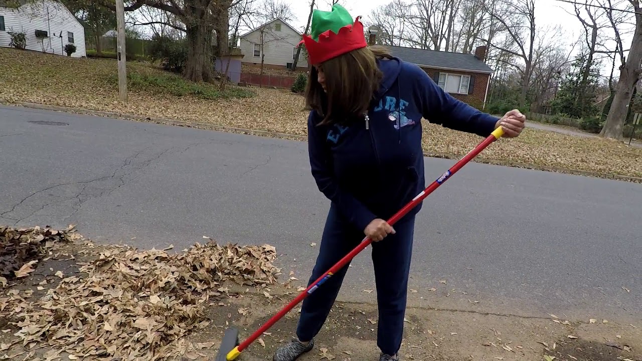 Final Front Yard Cleaning of the Year - YouTube