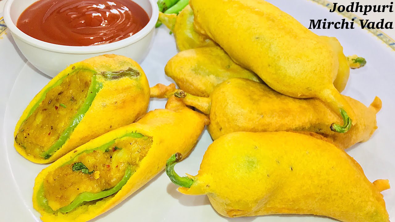 Jodhpuri Mirchi Vada | आलू भरा मसाला मिर्ची वडा | Mirch Vada Potato ...