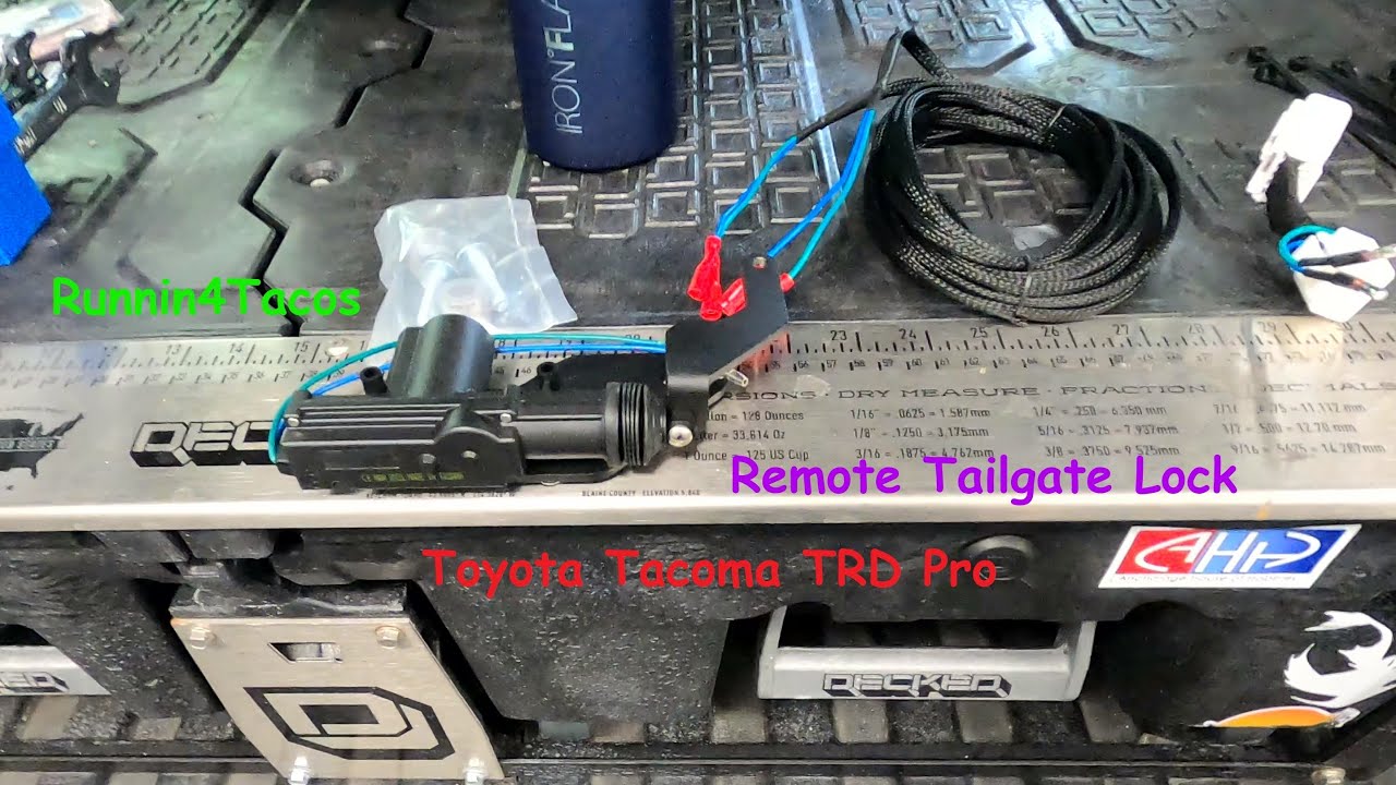 Remote Tailgate Lock: 2017 Toyota Tacoma - YouTube