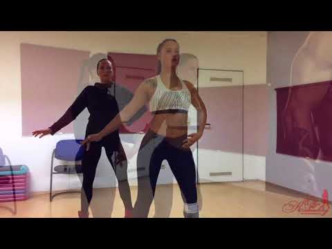Bikini Fitness Posing Practice - Celina Schmidt by Olga Kickenberg #teambane