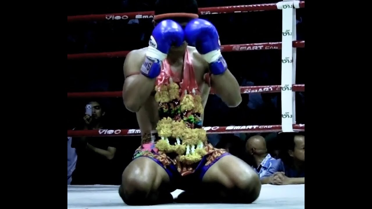 RESPECT IN MUAY THAI GURO DAN INOSANTO AJARN CHAI SIRISUTE - YouTube