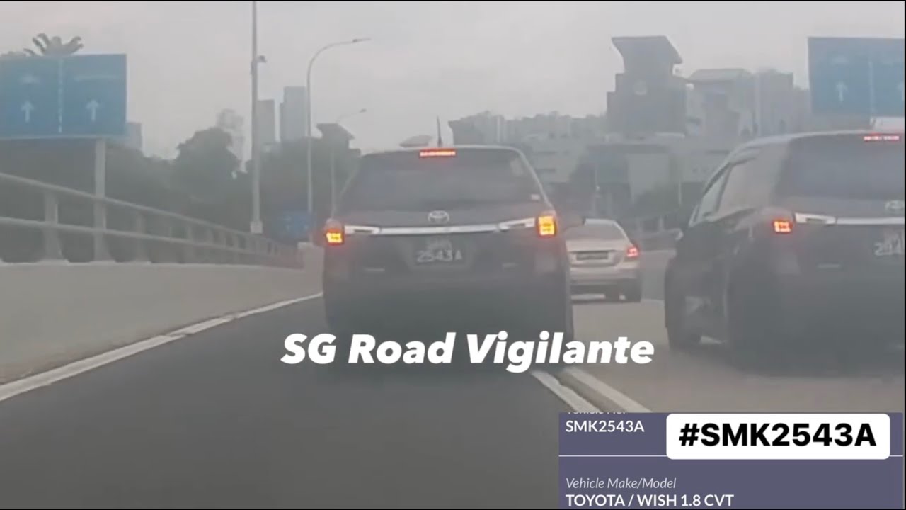 15mar2024 Woodlands checkpoint viaduct phv #SMK2543A toyota wish Cut ...