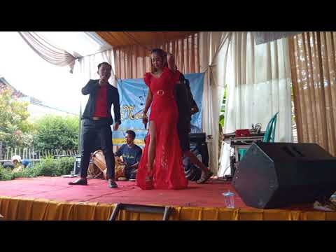 artis sexy cantik biduan Garut mawar bodas/ cover/Miss Icha naroh with jepita