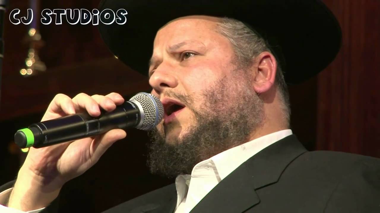 Chazzan Helfgott - Ani Maamin At the Kinus Hashluchim Banquet - YouTube