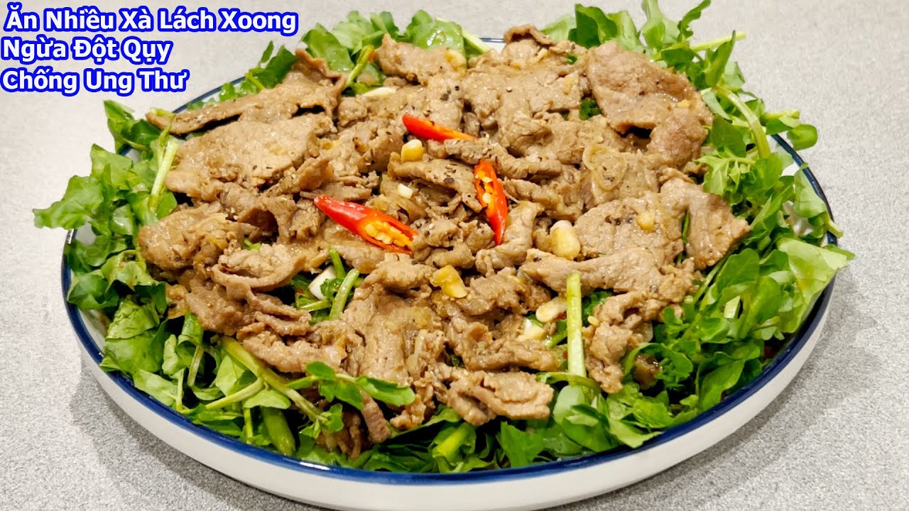 Thịt Bò Xào Lót Xà Lách Xoong Chua Ngot. Stir-fried Beef with Sweet and ...