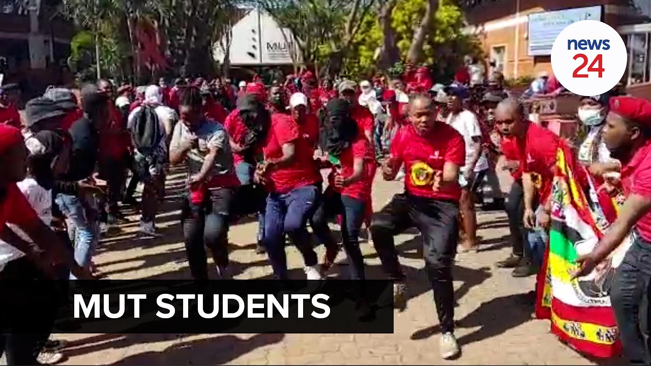 WATCH | MUT students block university entrance as they protest against ...