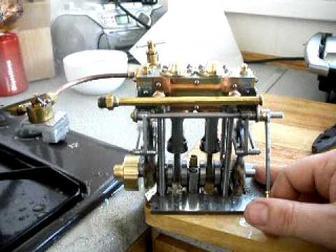 Model marine steam engine - YouTube