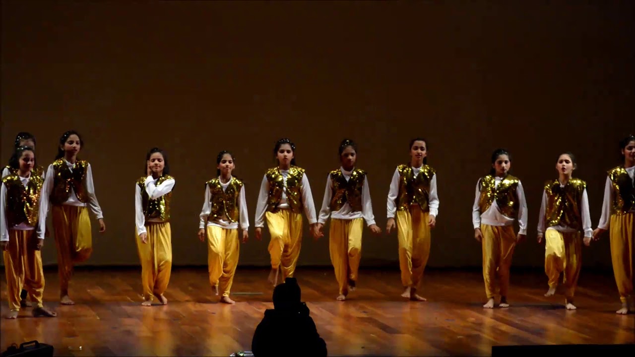 Mardani Dance by Aakanksha & her Friends - YouTube