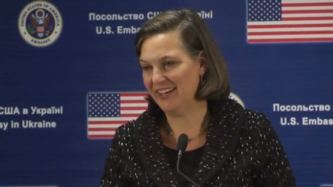Victoria Nuland USA from 2014 involved in politics in Ukraine. "F**k ...