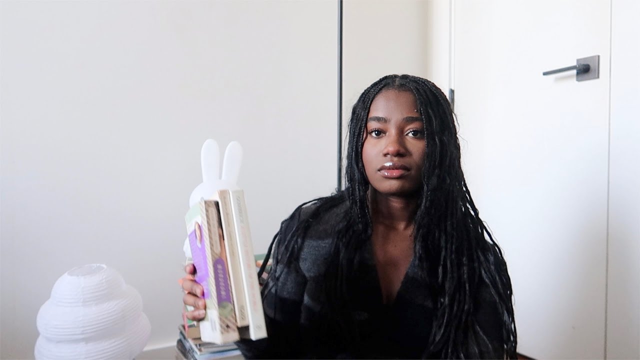 i only read to look cool and sexy and smart (spring reading list) - YouTube