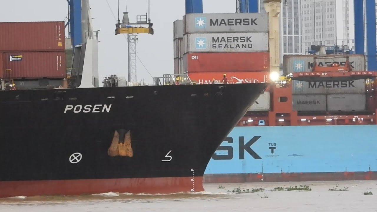 The giant ship moving in the rain - YouTube
