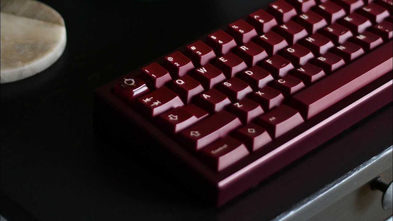 atxkb moontower v2 | red holy pandas on carbon fiber - YouTube