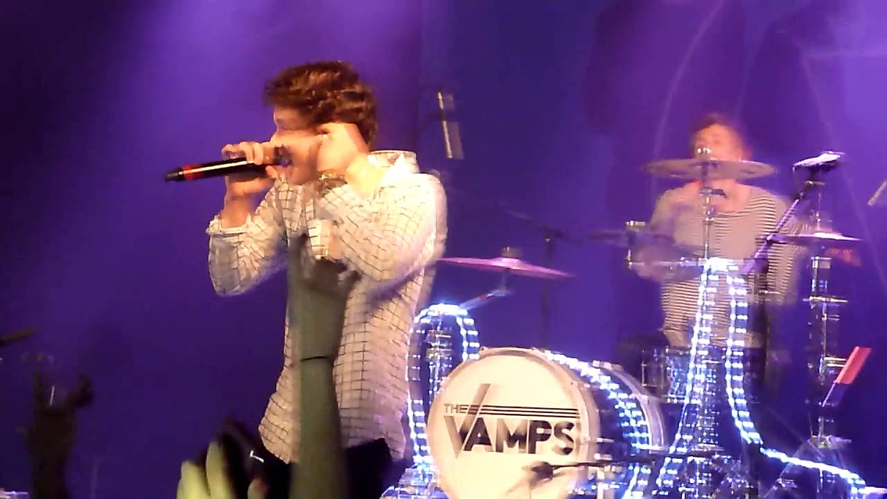 The Vamps - Rest Your Love - Fanfest Paris - Le Trianon - 22.10.2015 ...