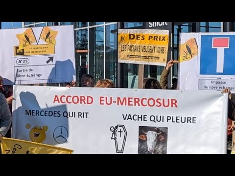 15 Nov. 2024 - Agen - Action de la Confédération paysanne 47 - Non au ...